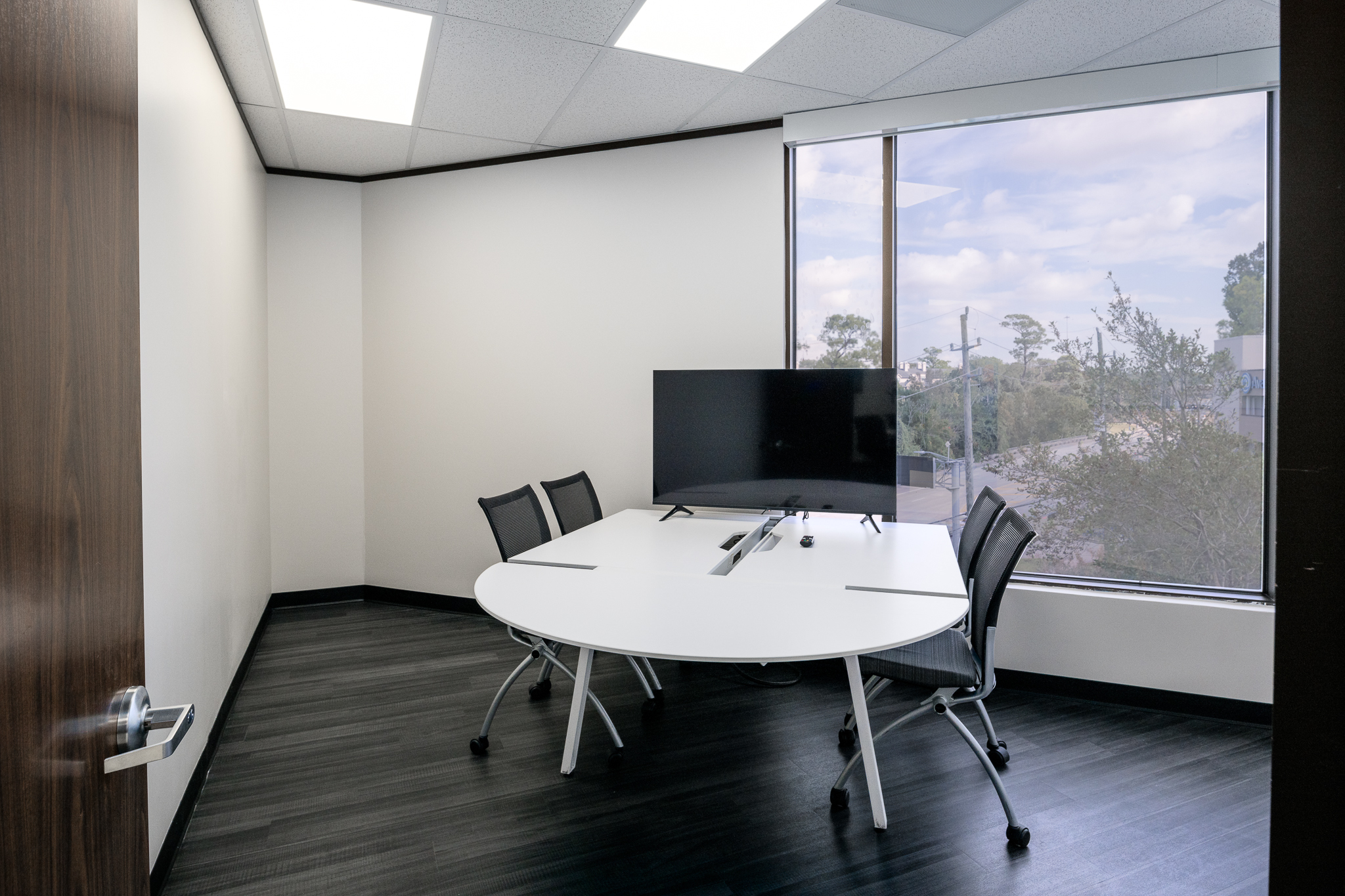 Office Space in Uptown Houston | Avalon Suites